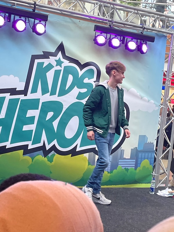 delcour.nl - Met oma naar Dutchtuber Job